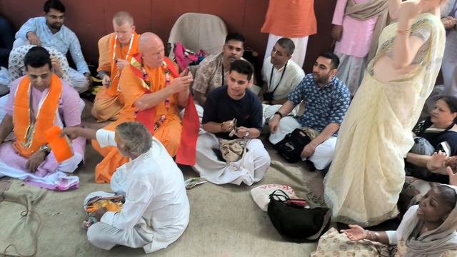 2025_10_26 Киртан 2. Баччаван, Врадж