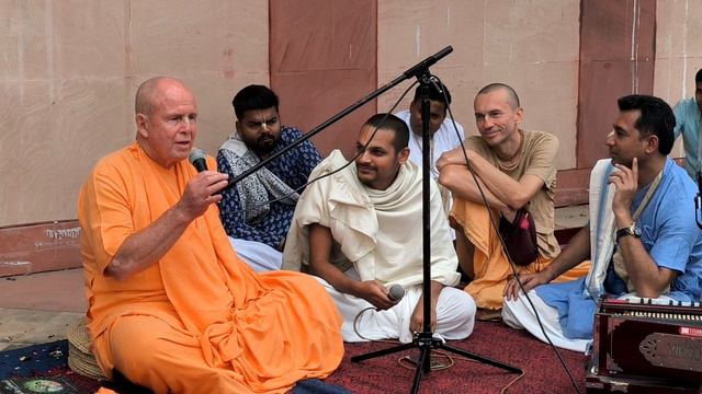 2025_10_27 | BB Govinda Swami | Лекция, Радхе Шьям Вилас, хинди англ. Чандра-саровар, Врадж