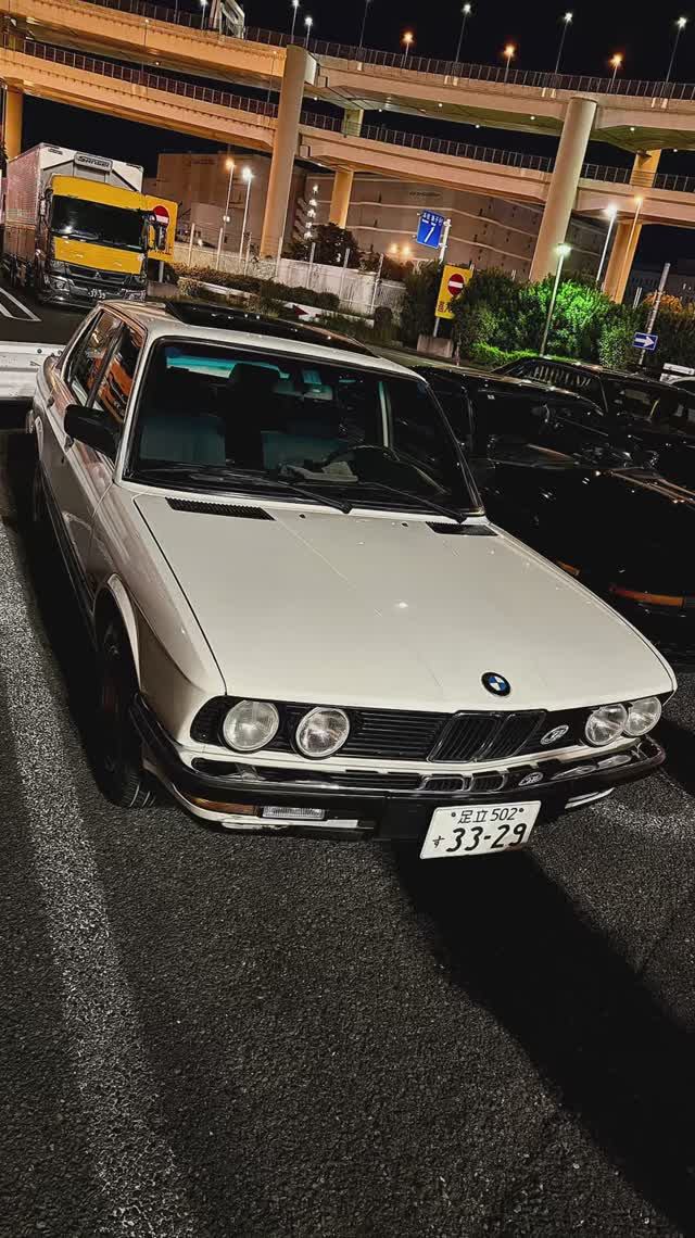 BMW 5-SERIES E28: Old Money на заднем приводе