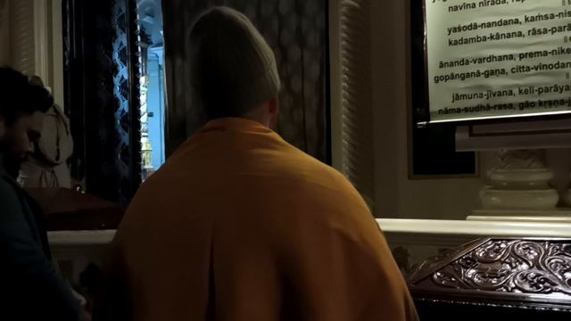 2025_12_24 | BB Govinda Swami | Перед мангала арати. Вриндаван