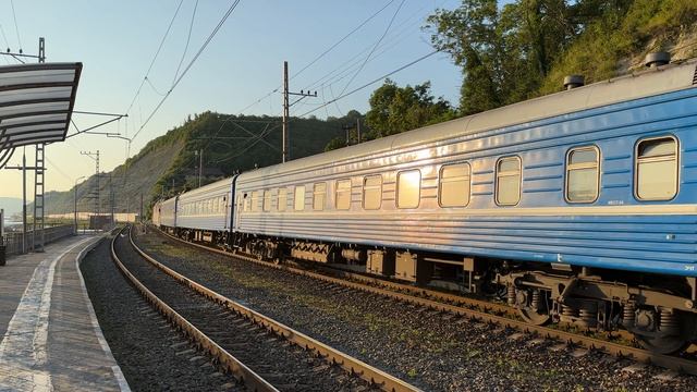 Поезд Адлер - Минск. Электровоз 2ЭС4К-067