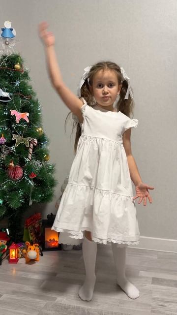 "Легенда о рождественских розах", Читает: Иванова Варвара, 7 лет