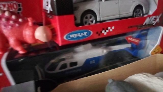 Снова показал коллекцию моих игрушек. Какими игрушками пополнилась моя замечательная коллекция.