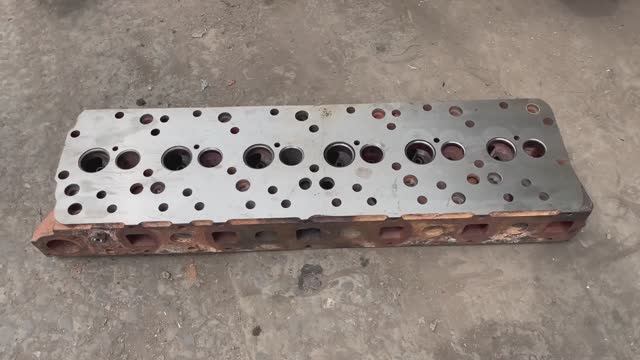 Как сварить 2 куска сломанной головки двигателя грузовика Faw