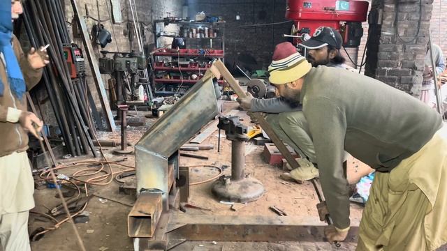 Как создать лазерный нивелир: от сырья до готовой продукции.