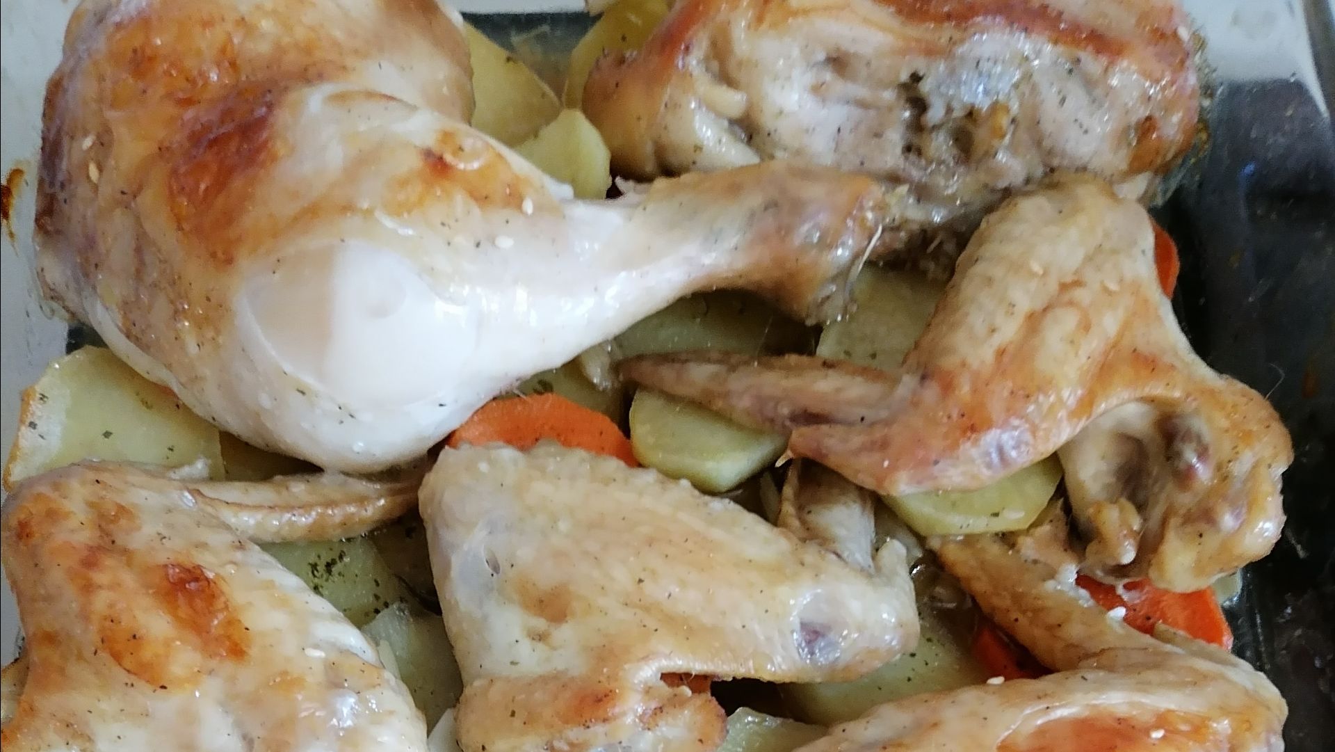 Нежнейшая КУРИЦА с хрустящей КАРТОШКОЙ, ЗАПЕЧЕННАЯ в духовке