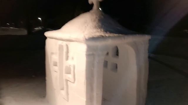 Часовня снежная!