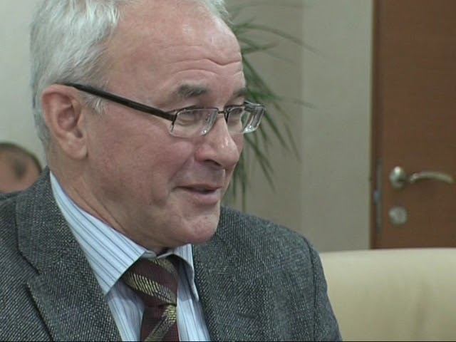 2012 11 02  Мегион видео генерал и коммунист встреча