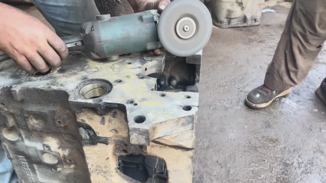 Блок двигателя сломался пополам, как сварить блок двигателя.