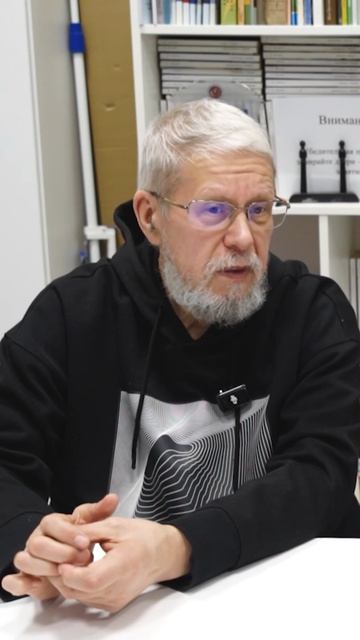 Воевать придётся дальше.