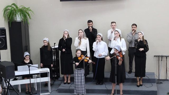 К яслям бедным прибежали пастухи!  | #христианские_песни #прославление #ОЦХВЕ