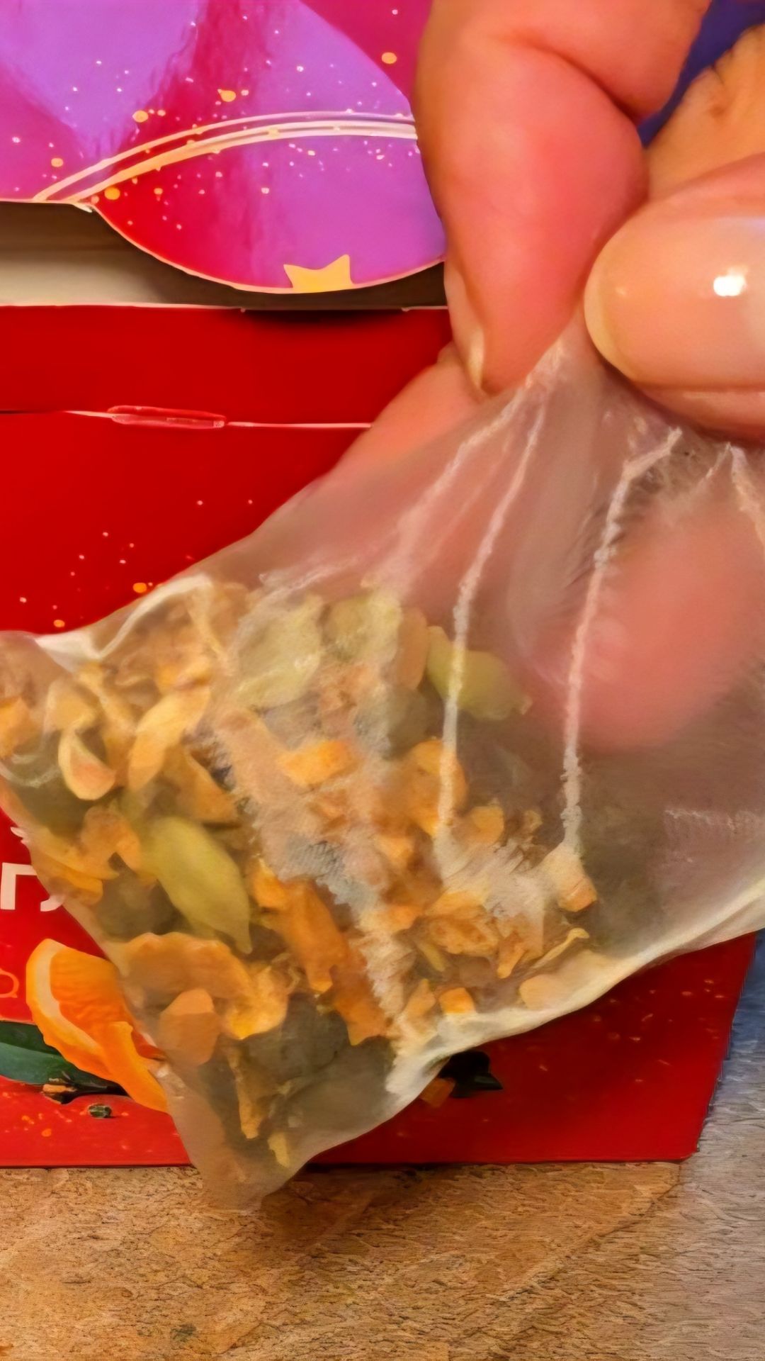 Глинтвейн из красного вина и вишневого нектара