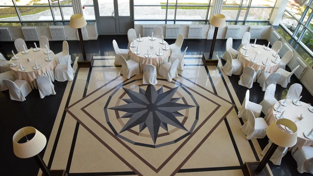 Hotel Aristocrat. Музыкальный фуршет и корпоратив, мироприятие музыкальное.