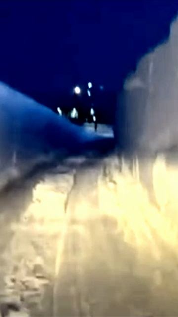 Дорога в посёлке Тикси Якутия