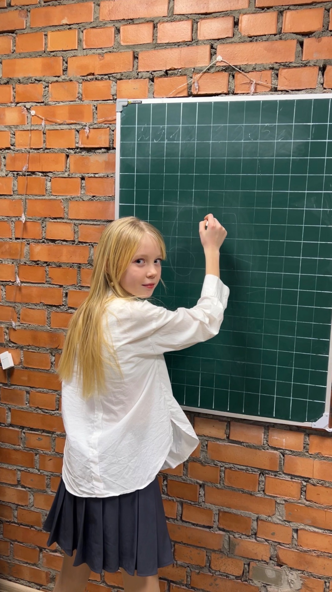 ВОРВАЛИСЬ В ШКОЛУ НА КАНИКУЛАХ 😱