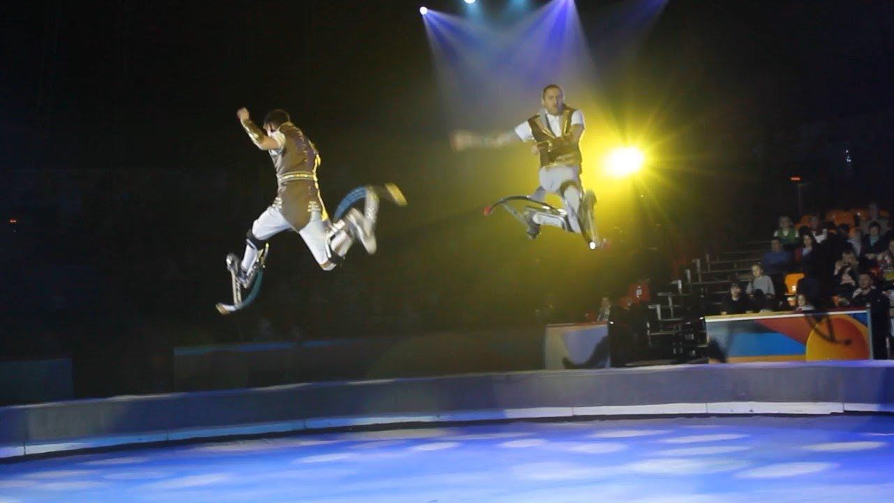 Цирк в Автово. Экстрим-команда "Jump Energy".