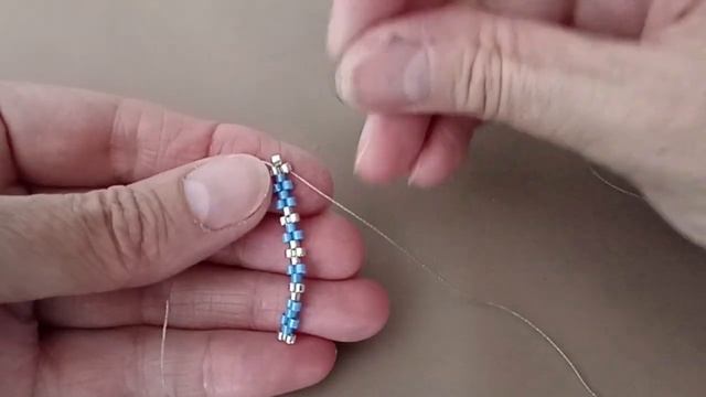 Серьги - ромбы из бисера 🦋