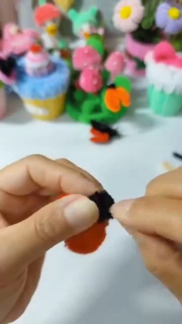 Божьи коровки из синельной проволоки🐞