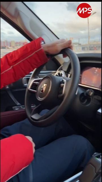 Tank 400 блокирует тормоза и жмет на паркинг: глюки за рулем!