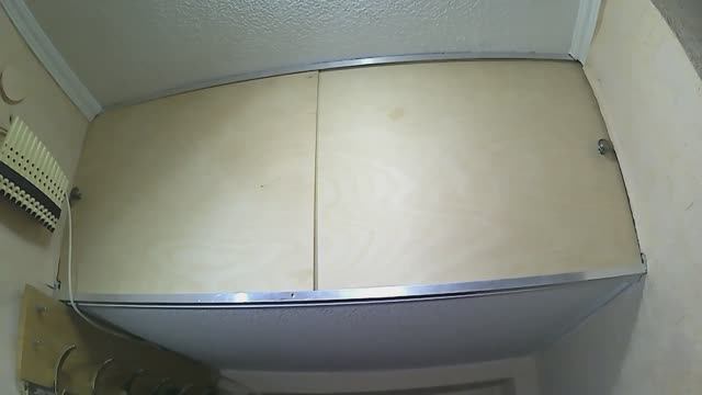 Для тех, у кого есть или хочет иметь антресоль.