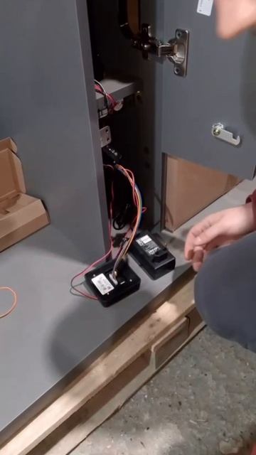 Совместное подключение автовыдачи стаканов и сиропов