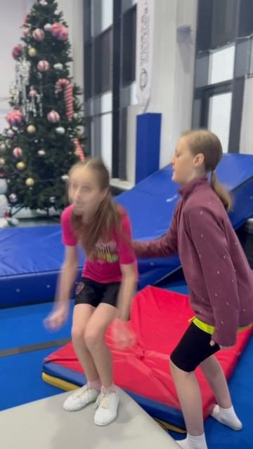 9 января состоялся финальный день интенсива по акробатике