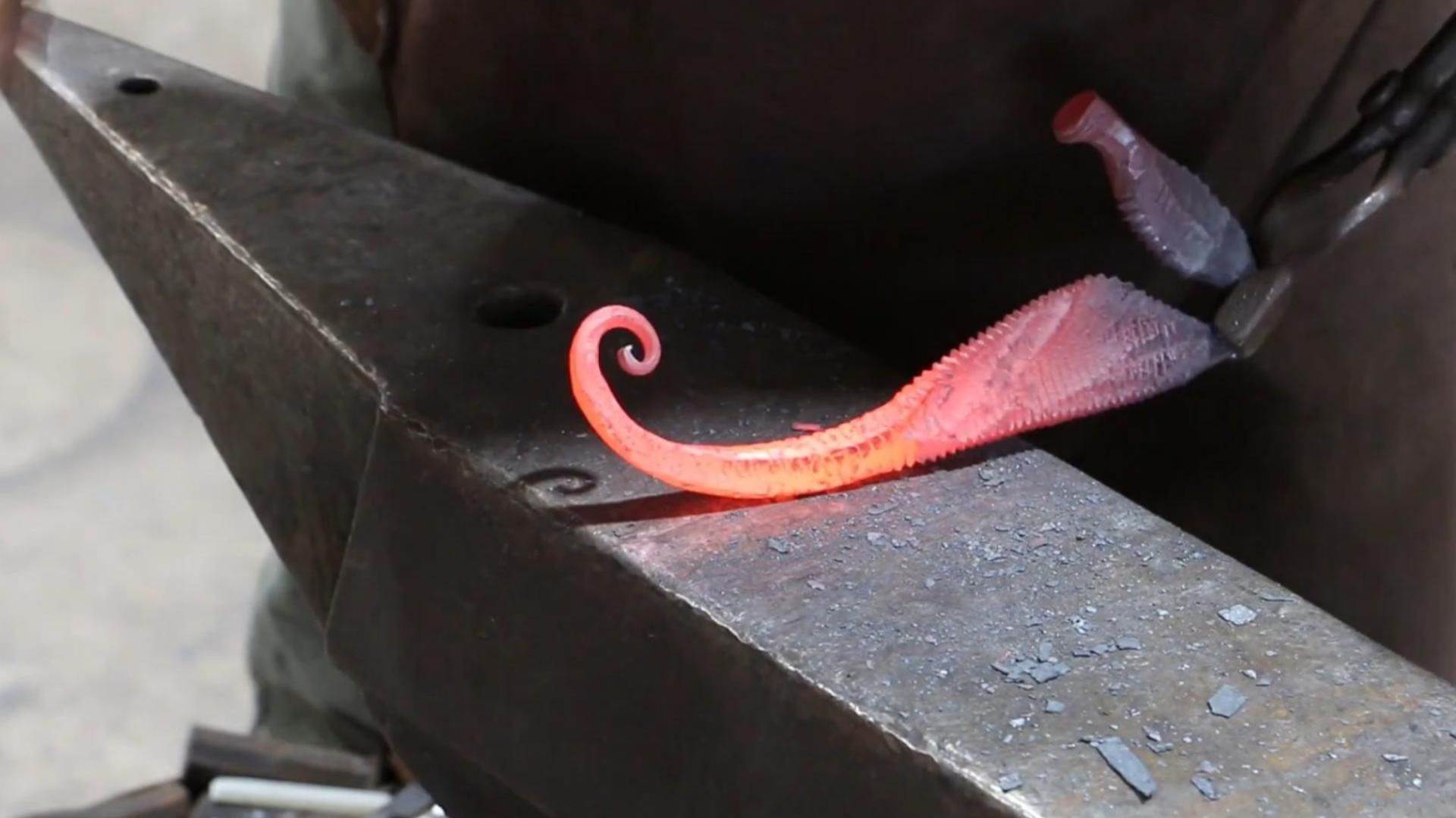 Ковка Морского конька из резьбовой шпильки