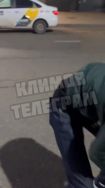 Абу-бандиты напали в центре города на девушек.