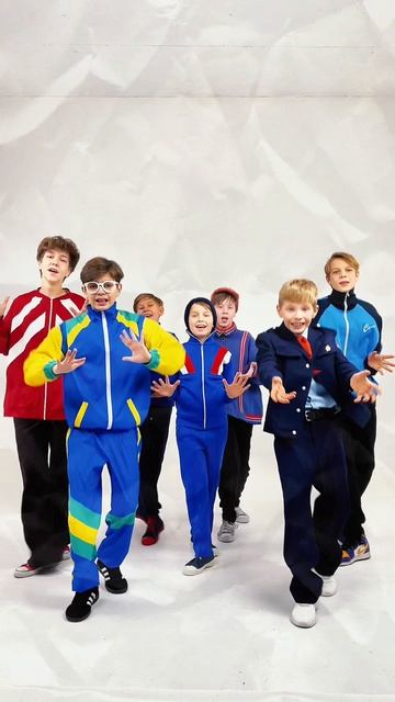 Что играет в твоей голове при вопросе продавца в магазине: Пакетик брать будете?