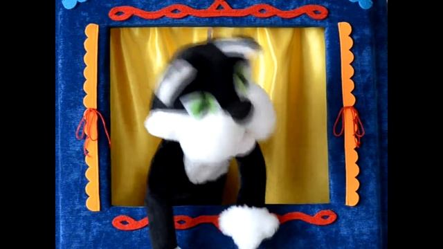 кот с открывающимся ртом