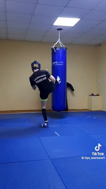 Как научиться бить прямые удары ногами. АРБ