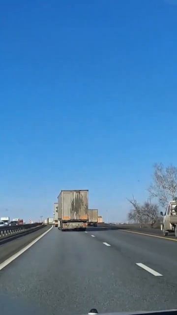 Не надо нам НАТО на нашей Земле! Могучий Сармат на широком крыле направим в Неваду мы на полигон...