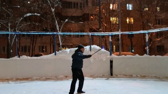 Вечерняя разминка с парными мечами Дао (3)