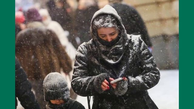 А ЗА ОКНОМ ЗИМА, ЗИМА...