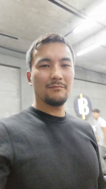 Жансултан Жумагалиев. Певец. Артист. Модель #behindthescenes #wedding #rec #rek #edit #suit #marvel