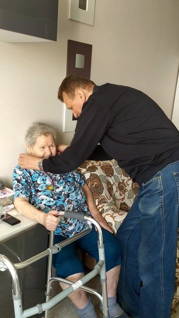 2024.08.31 г. Санкт-Петербург. Вручение медали Почётный Ветеран рода Осокиных, Конаревой (Осокиной)