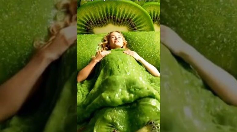 Видосики 🥰 Сгенерировано нейросетью