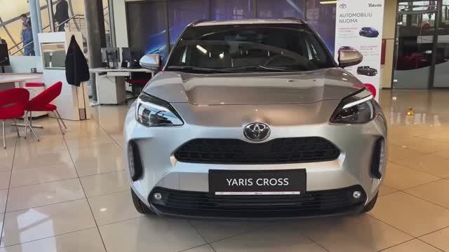 Toyota Yaris Cross 2025 обзор