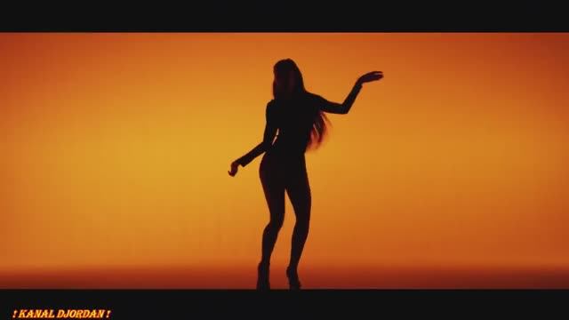 🅹🅾🅷🅽.🅴.🆂 - 𝒟𝒶𝓃𝒸𝒾𝓃𝑔 𝓊𝓃𝒹𝑒𝓇 𝓉𝒽𝑒 𝓂𝑜𝑜𝓃 (𝒮𝓉𝓎𝓁𝑒 𝒟𝒾𝓈𝒸𝑜)