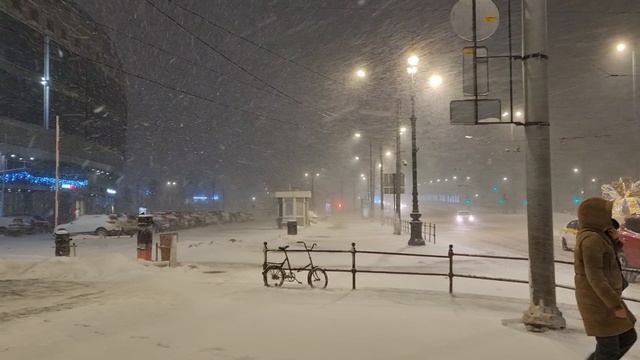 Петербург гордо сохраняет такт