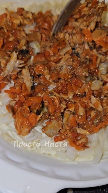 Салат с домашними консервами