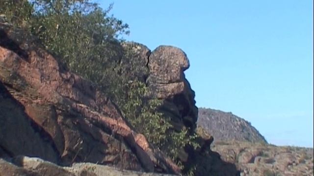 ©  "Остров Надежды. Каменные Лики" 2006