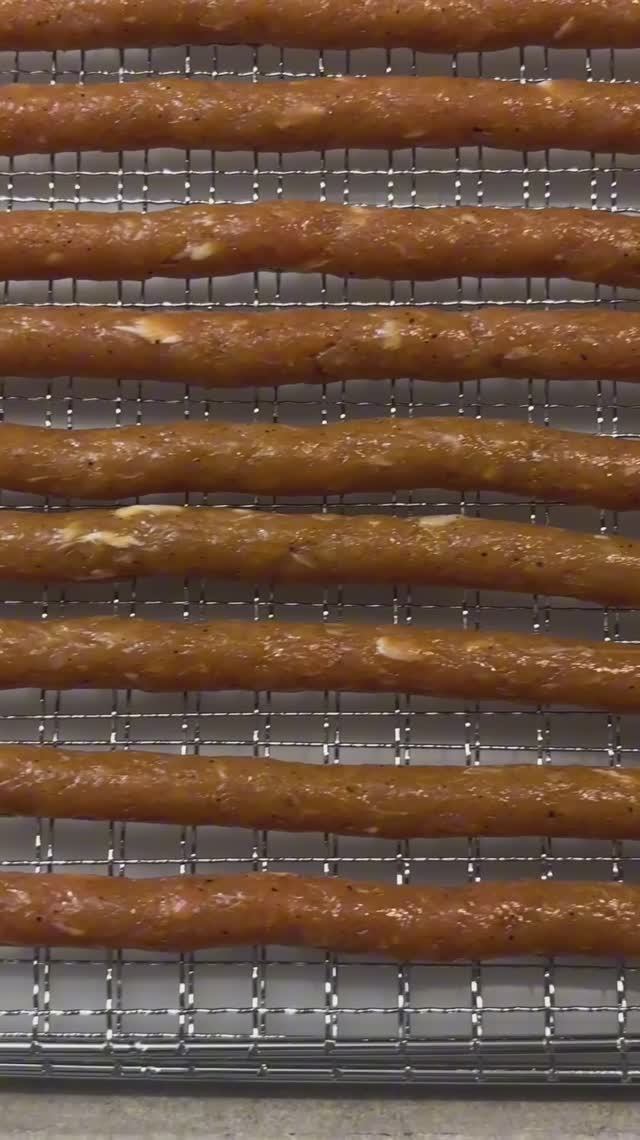 Пивчики,мясные колбаски