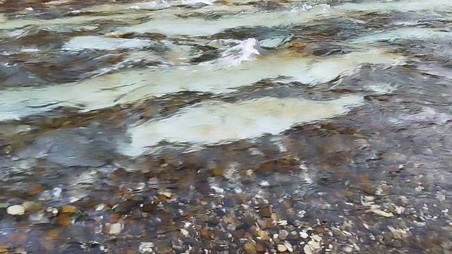 Красота горной реки.