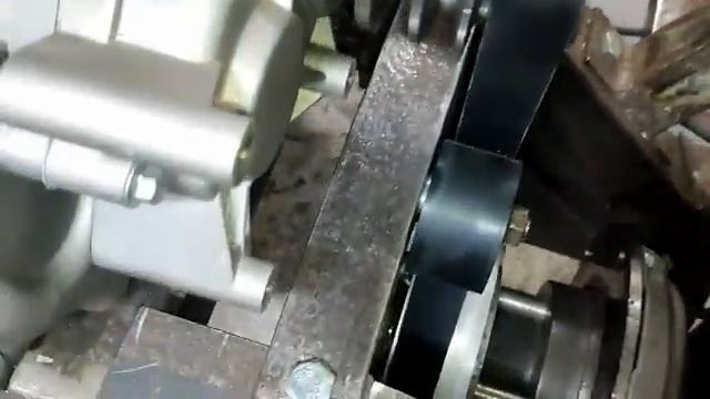 Делаю трактор без цепей и шкивов выжимной механизм для сцепления