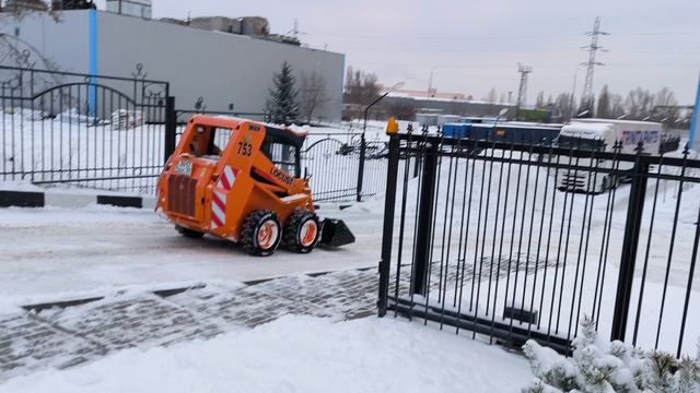 12 января. Город Белгород, отработал 1й рабочий день иду домой.