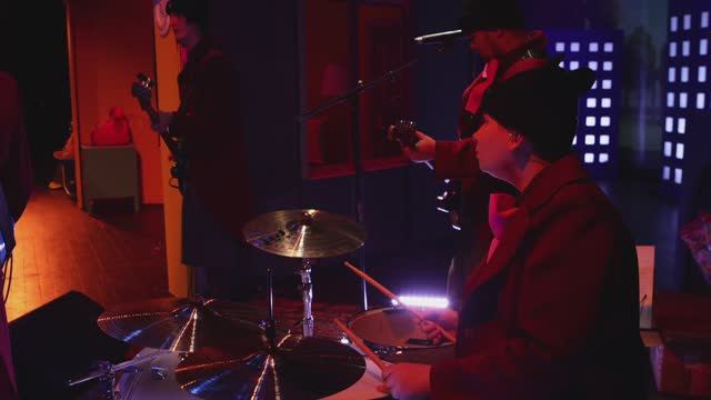 «День рождения кота Леопольда» - новая сказка для всей семьи театра «Мастеровые»