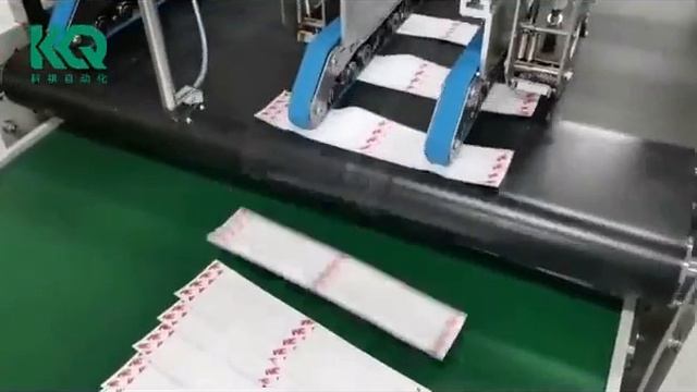 Работа линии по нанесению двустороннего скотча на изделие