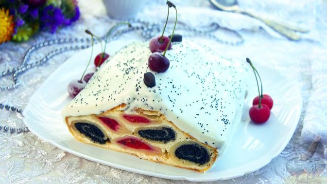 БЛИННАЯ ЗАПЕКАНКА С ТВОРОГОМ, ВИШНЯМИ И МАКОМ