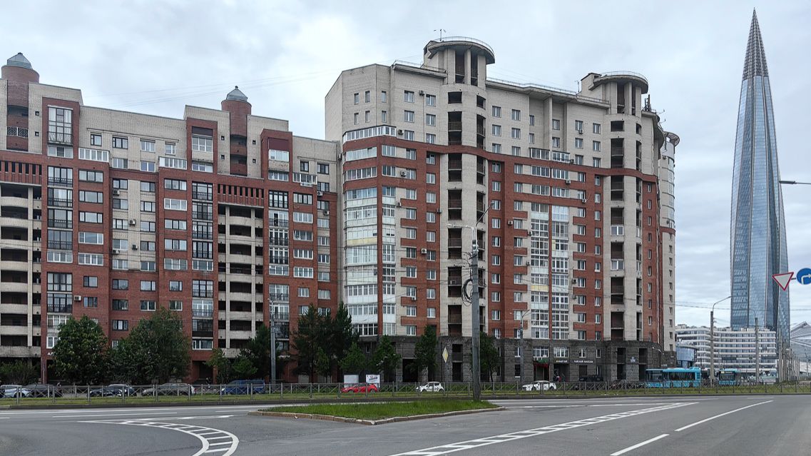 Видеообзор 3 комнатной квартиры на Савушкина 140